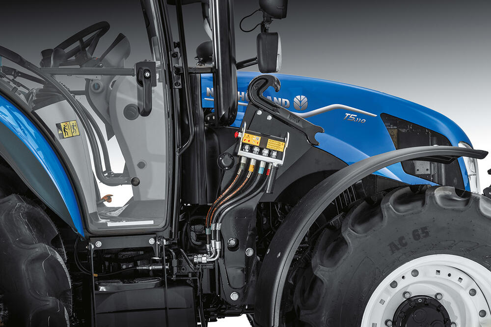 Traktor střední třídy T5. Power Shuttle - New Holland | AGROTEC a.s.